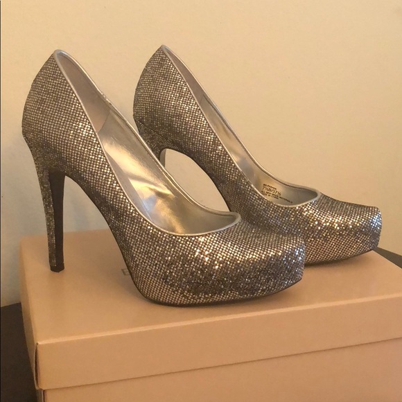 BCBGeneration | Shoes | Bcbg Generation Silver Candie Glitter Shoes ...